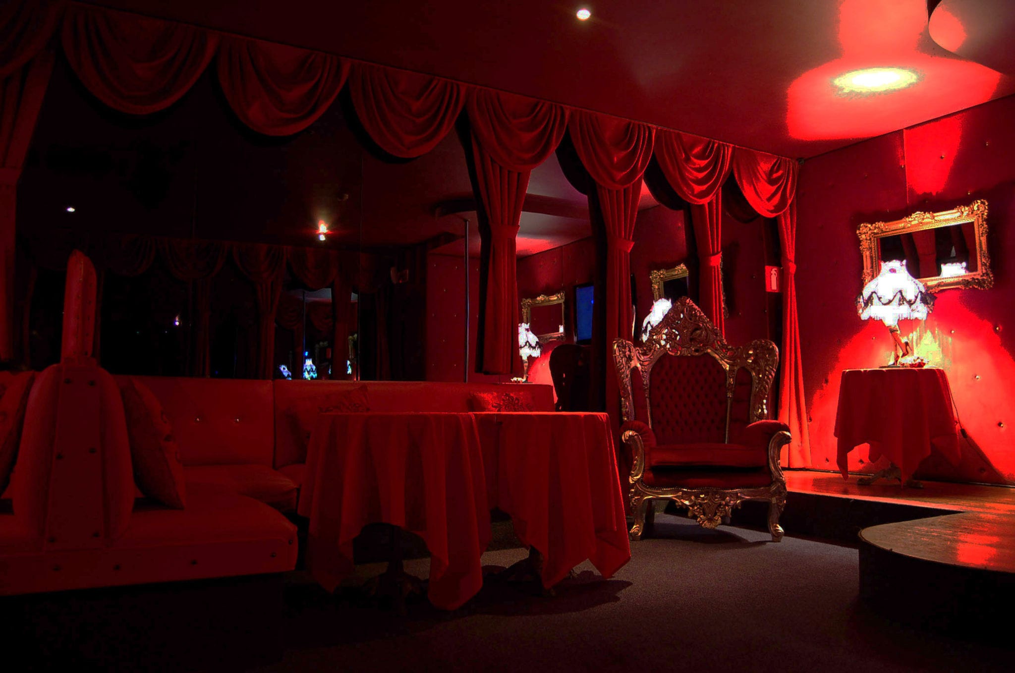 Antwerp Nightlife • A Complete Guide [2025 October Update]