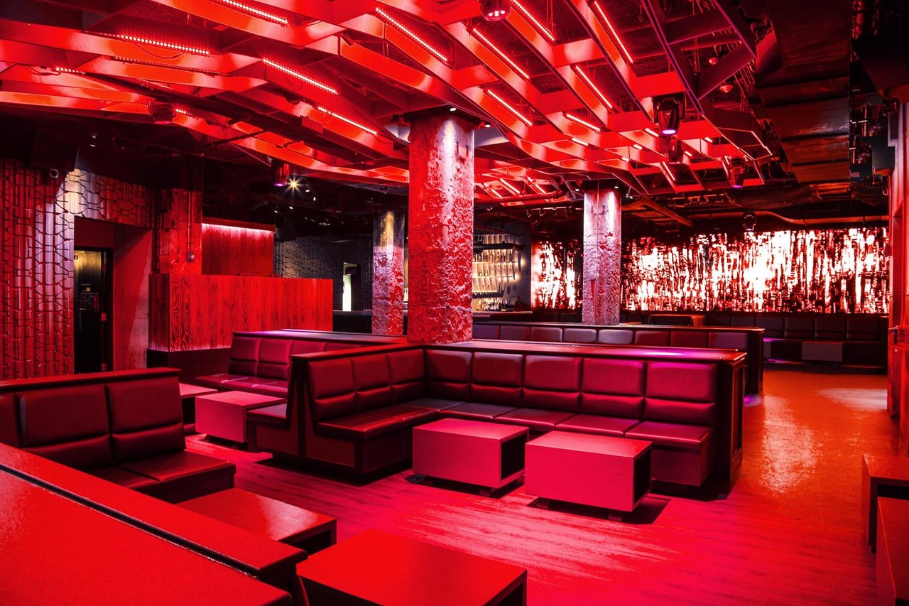 7 Best Gay & LGBT Clubs in Chicago [2026 April Update]