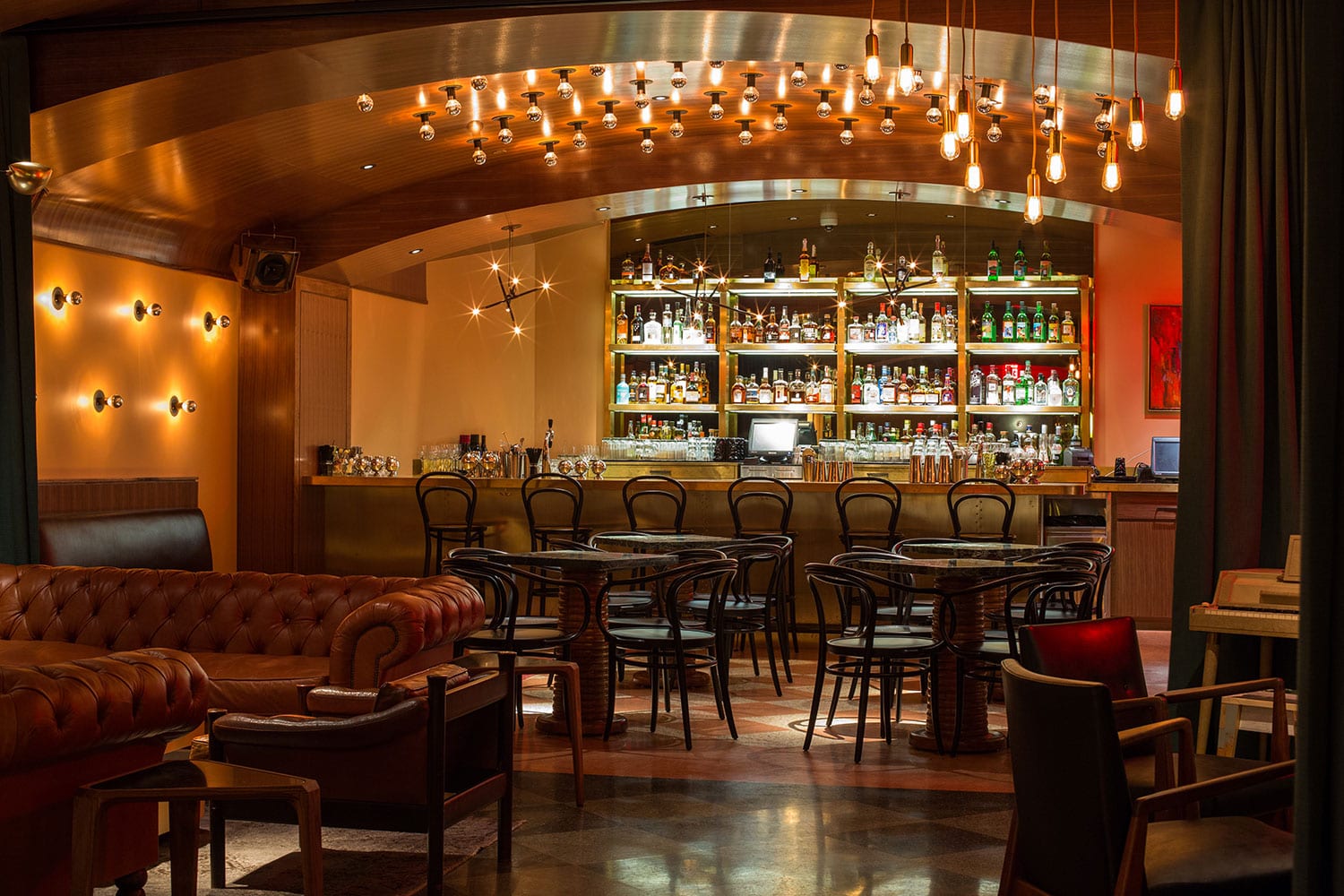 The Best Cocktail Bars In Dallas [2024 October Update]