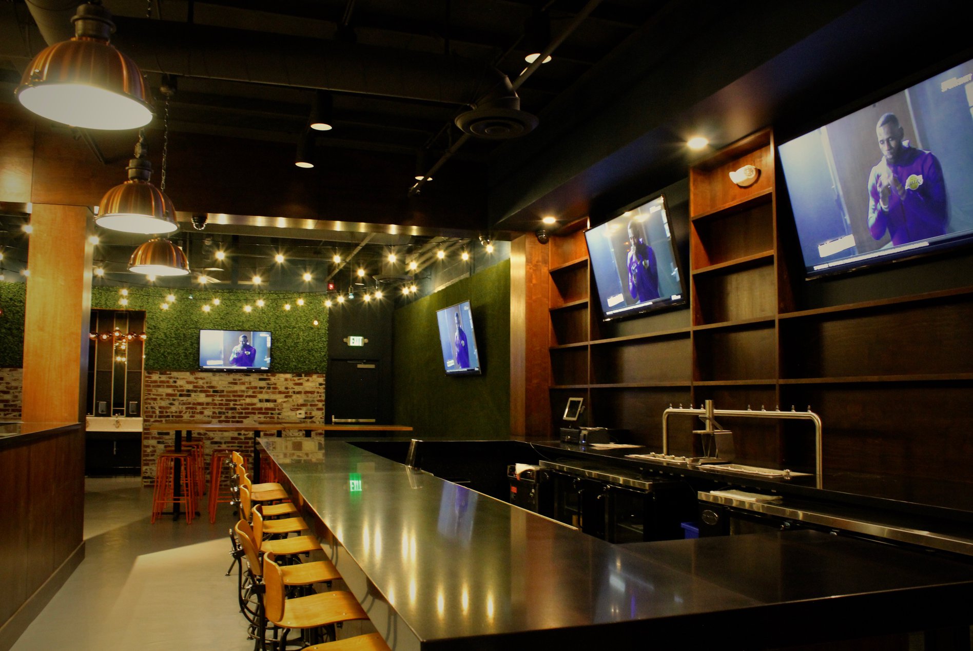 The Best Cool Bars In Los Angeles [2024 October Update]